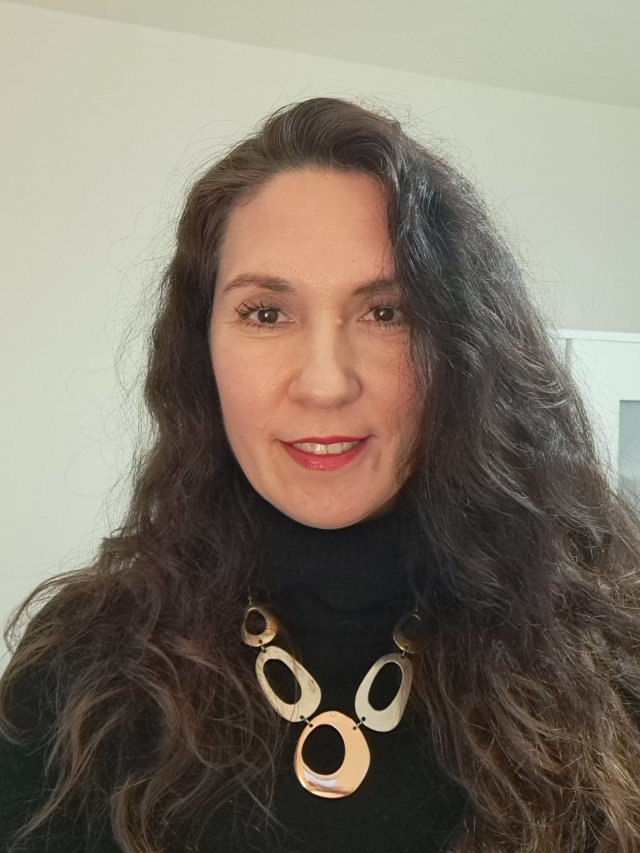 Julia, 45, Энфилд - "РусДэйт"