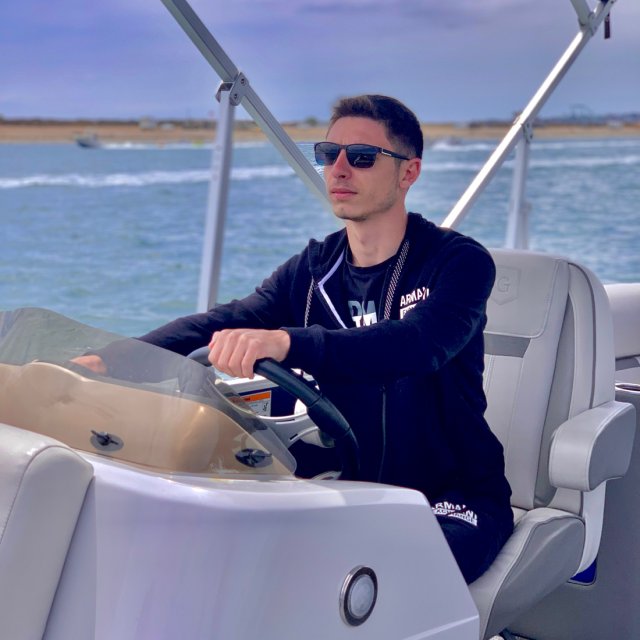 David, 22, Лос-Анджелес - "РусДэйт"